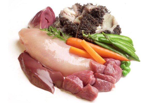 BARF para perros y gatos